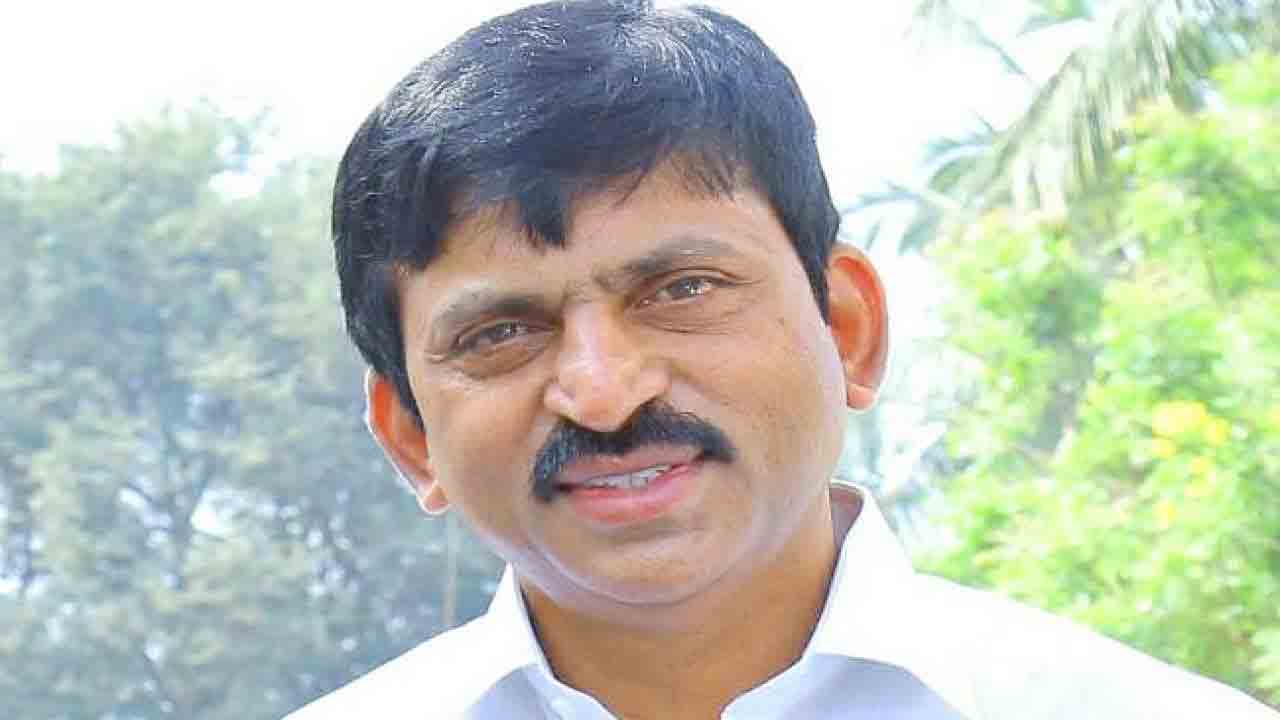 ED raids Minister Ponguleti Srinivas Reddy’s residence - RTV English