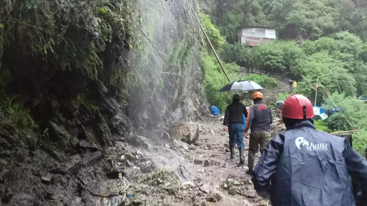 Landslide in Uttarakhand strands 36 travelers from Andhra Pradesh - RTV ...